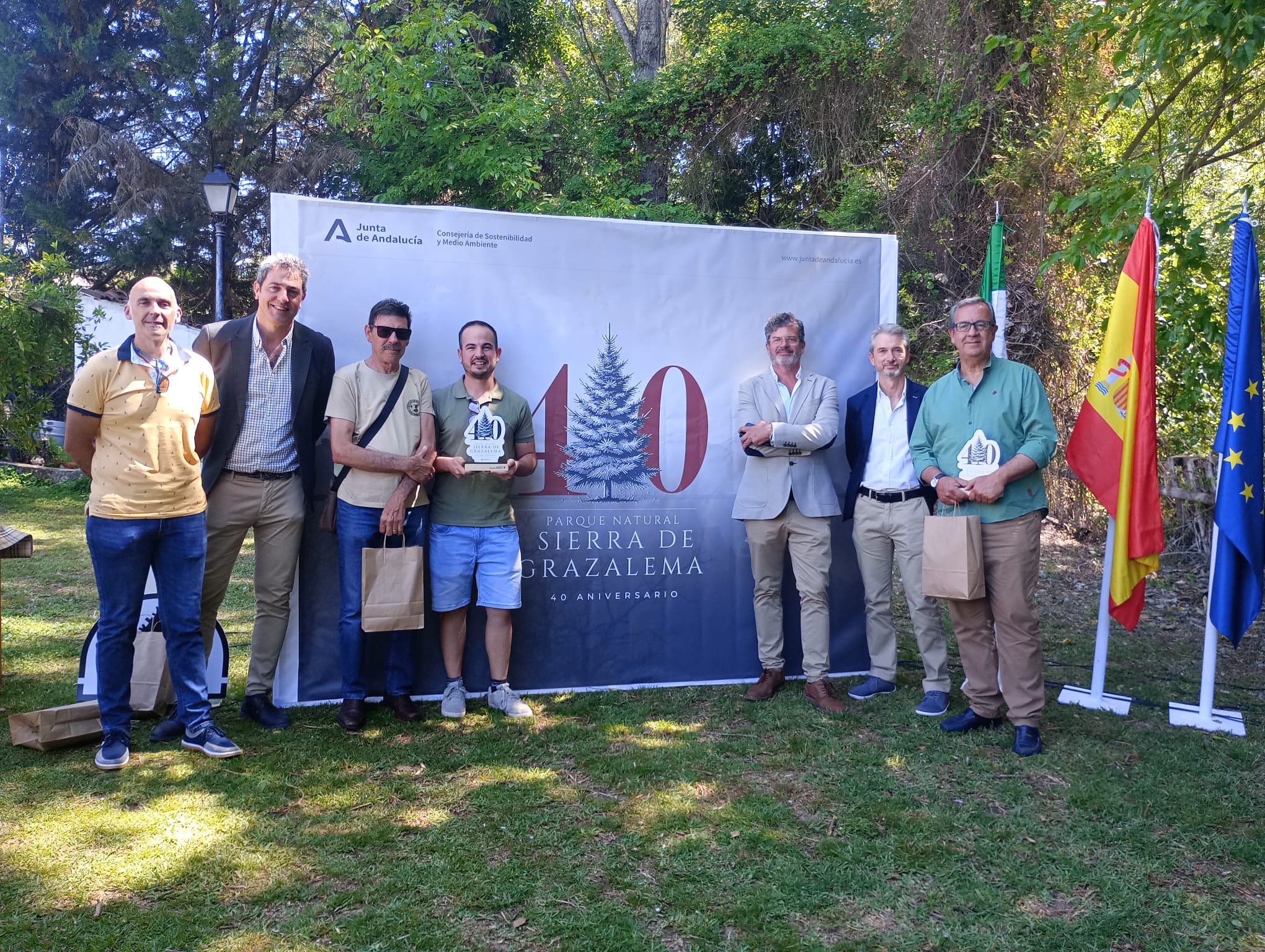 La SGHN recibe un reconocimiento en el 40º Aniversario del Parque Natural Sierra de Grazalema ...